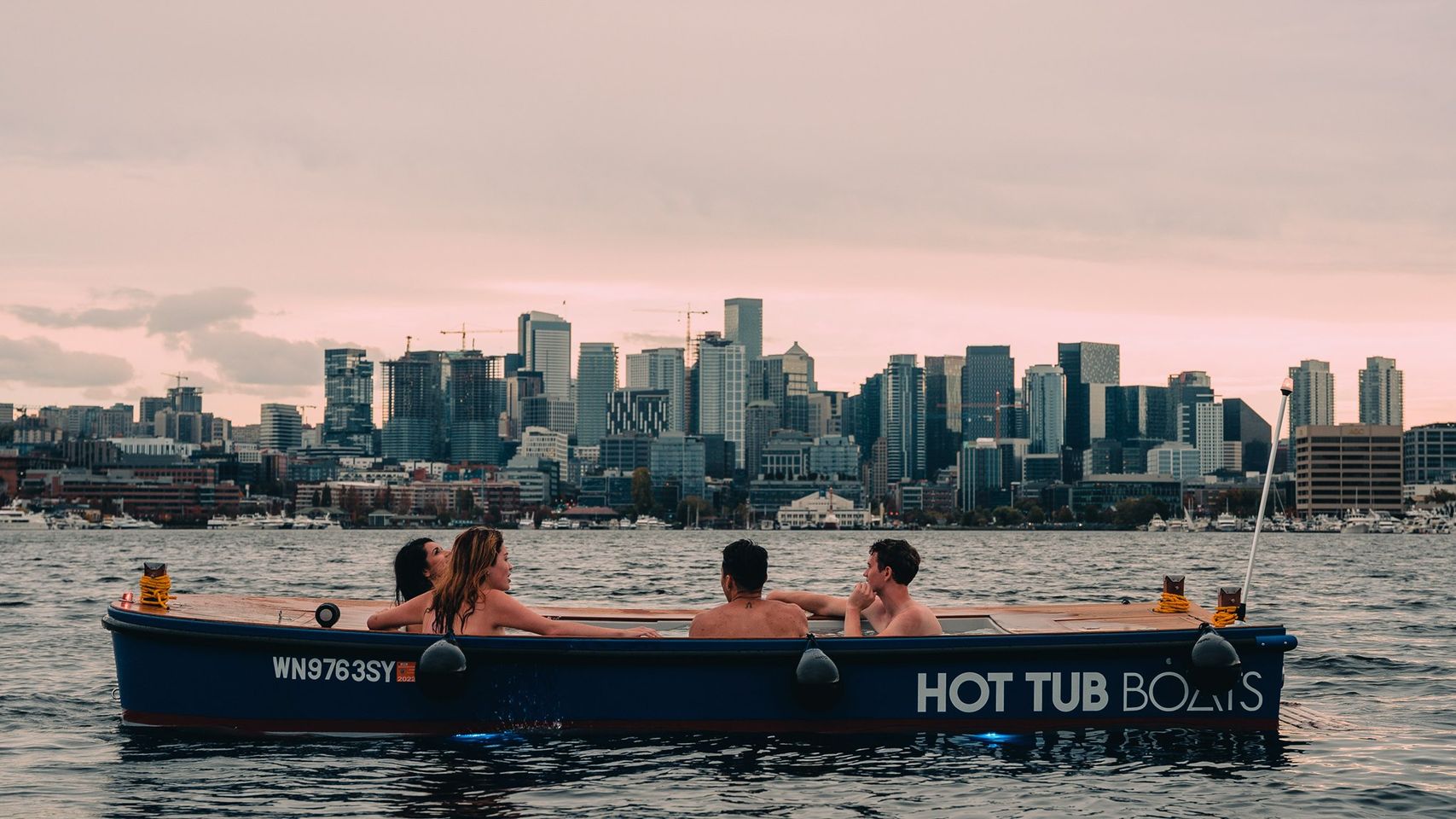 Hot Tub Boats in Seattle You’ll Love - Seattle Vacation Home
